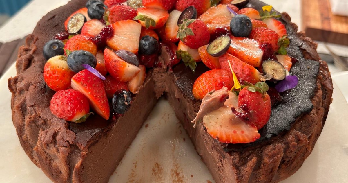 Especial para el finde: torta vasca de chocolate | Canal 9